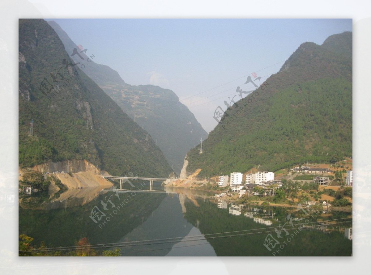 山间河流图片素材-编号12619013-图行天下