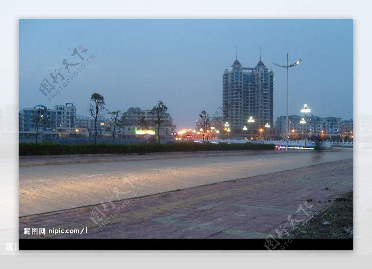 城市的黄昏图片素材-编号12698583-图行天下